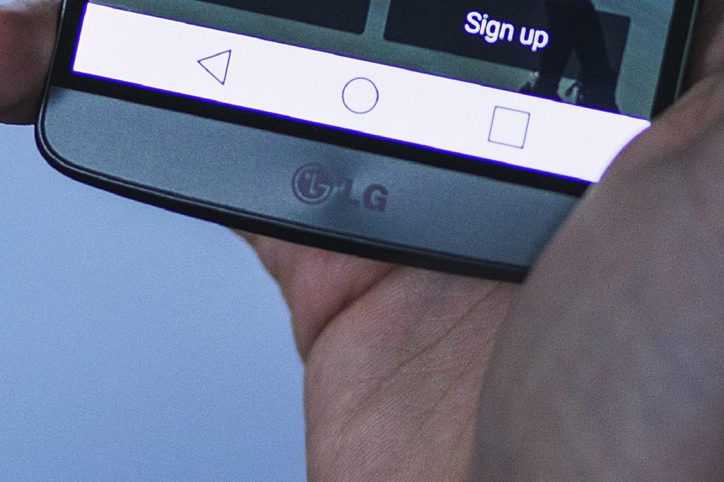 MWC 2019 : LG lancerait un smartphone avec un second écran détachable ...