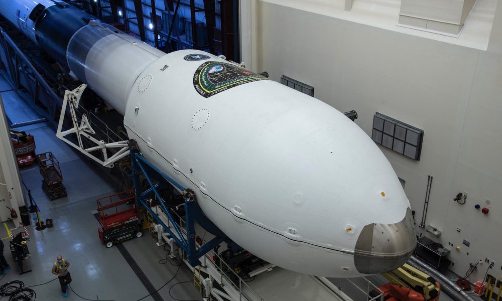 Starlink : SpaceX propose une nouvelle antenne plus petite et carrée