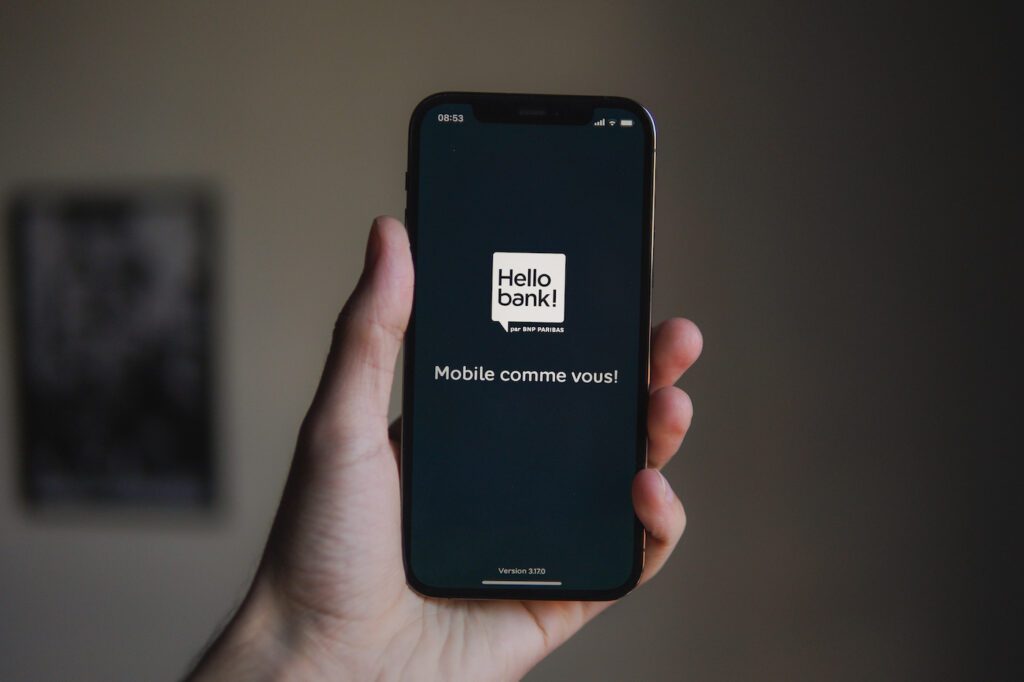 Une condition importante s'ajoute à la carte gratuite Hello bank!