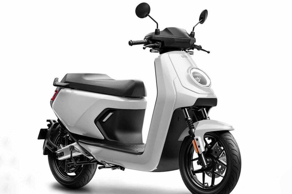 Meilleur scooter électrique pour l'autonomie : notre comparatif ultime
