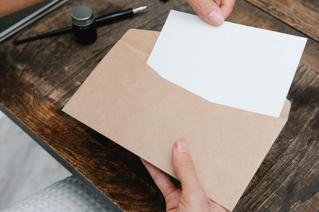 CEDEX : que signifie ce code étrange dans une adresse postale