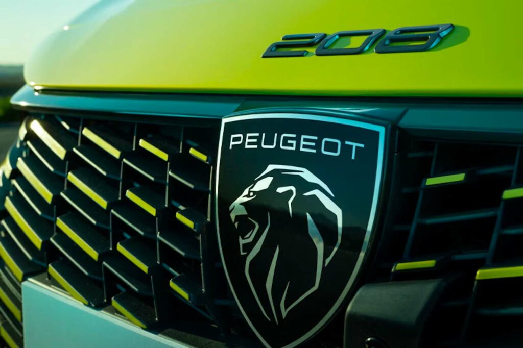 Peugeot 208 électrique : bras de fer entre le patron de Stellantis et ...