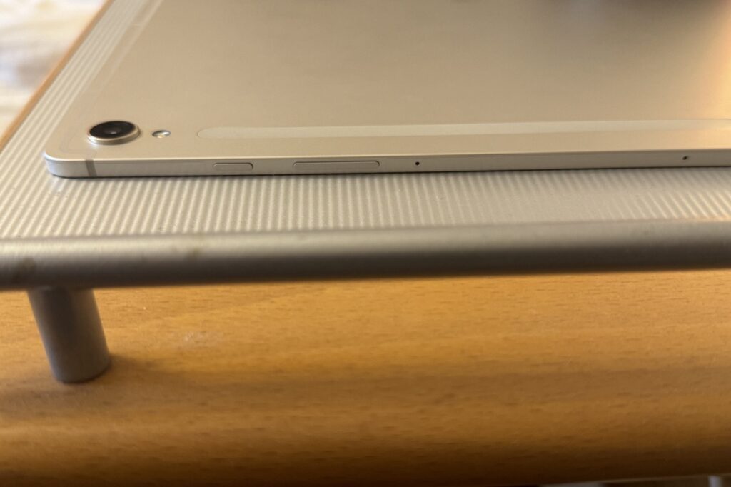 Que vaut la tablette Galaxy Tab S9 de Samsung face à l'iPad Air