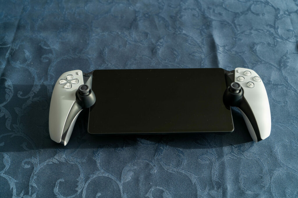 On a testé le PlayStation Portal : loin d'être parfait, mais il tient ...