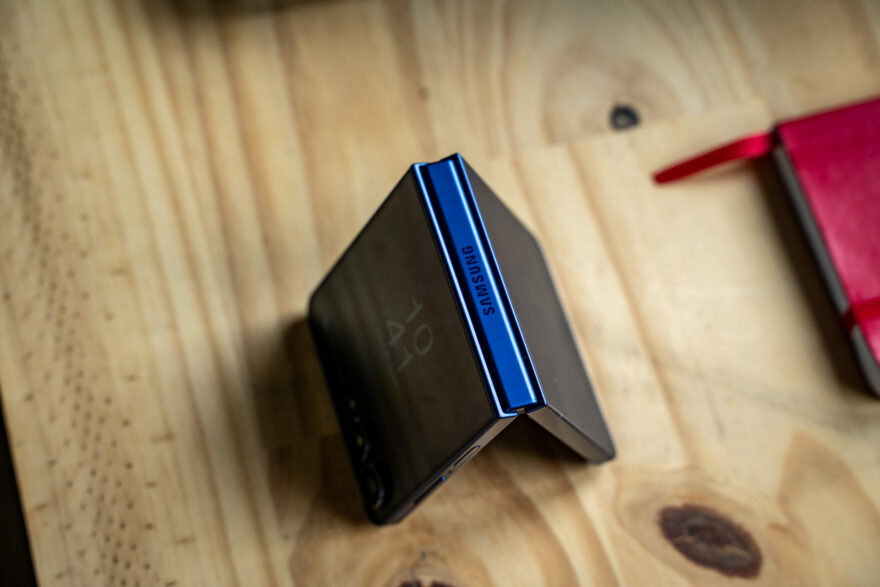 Test du Galaxy Z Flip 7 : Samsung ouvre grand son clapet