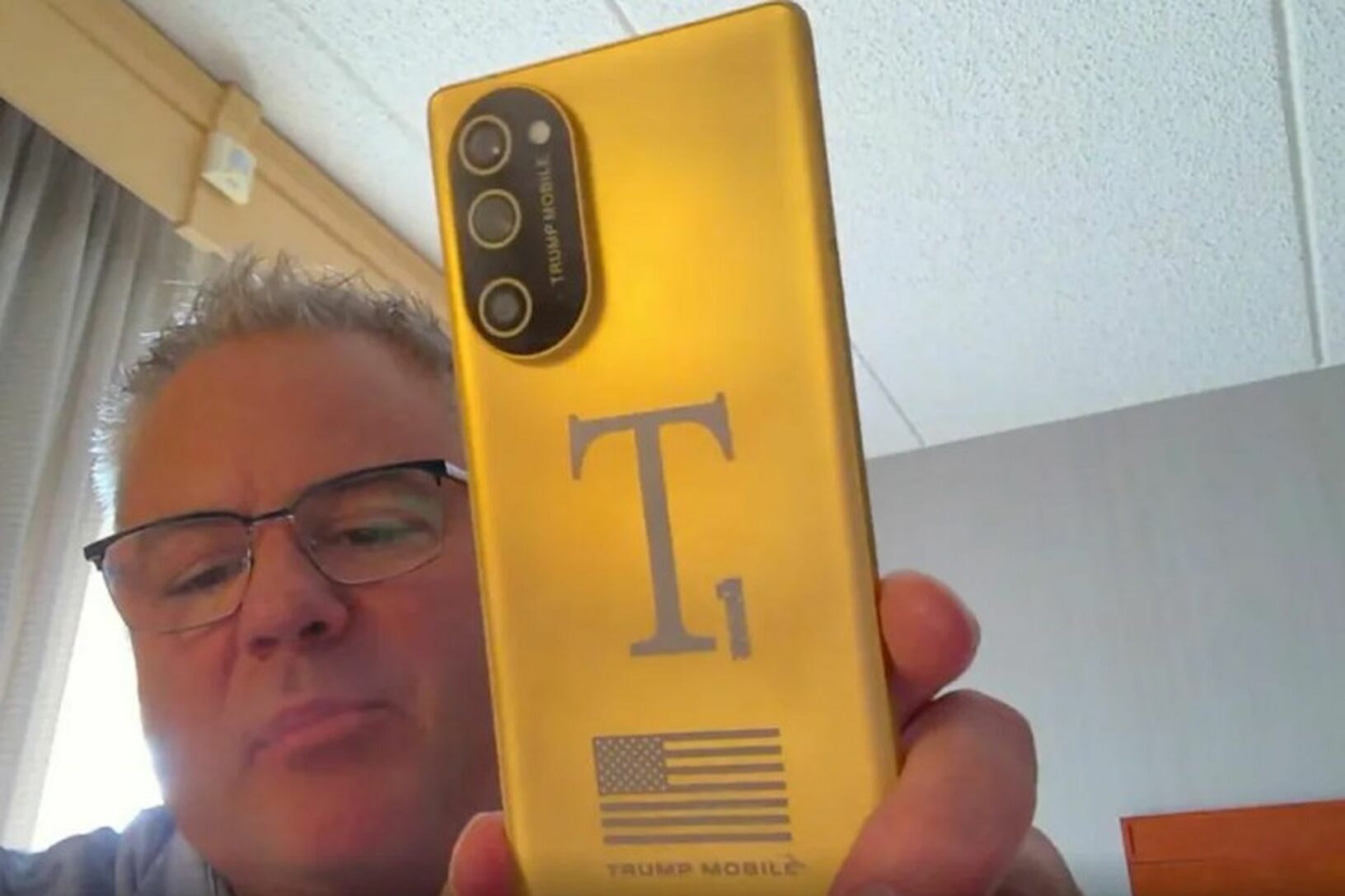 Le Trump Phone fait son retour : "Make America Great Again", mais pas ...