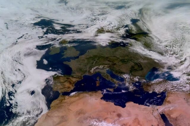 Une image vaut 1 000 mots : ce cliché satellite illustre le phénomène ...